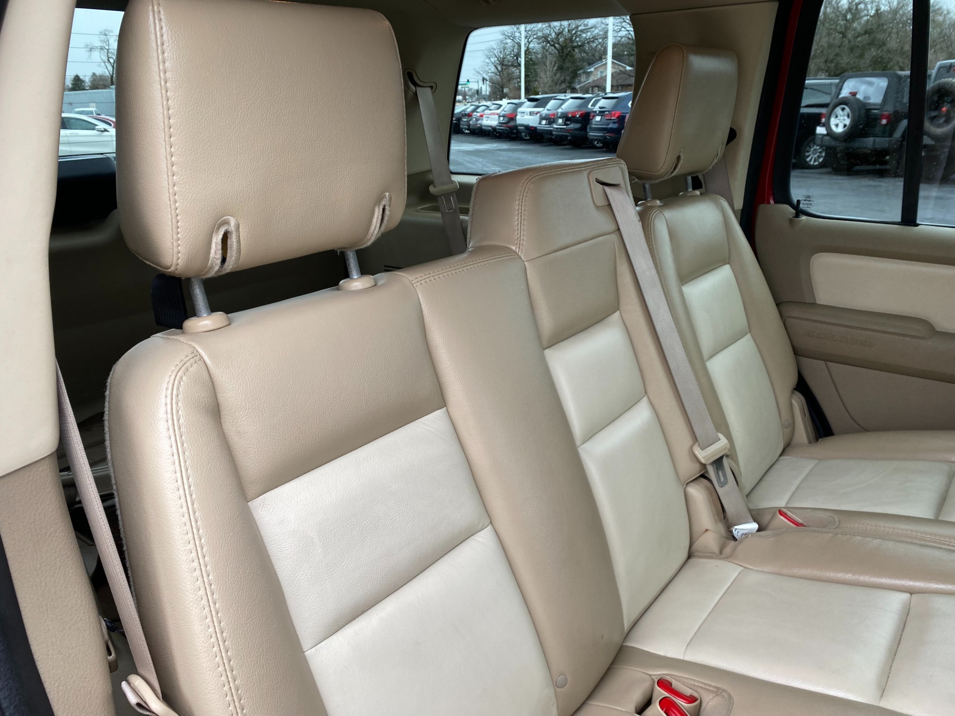 Explorer 2009 Interior